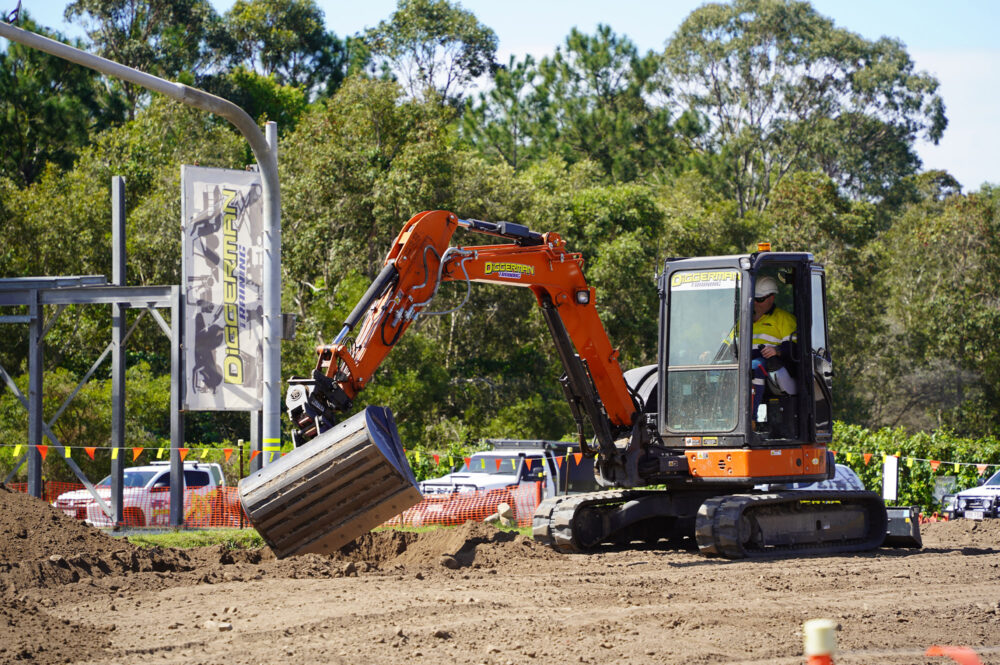 Excavator Operator Training Sunshine Coast - Diggerman Training