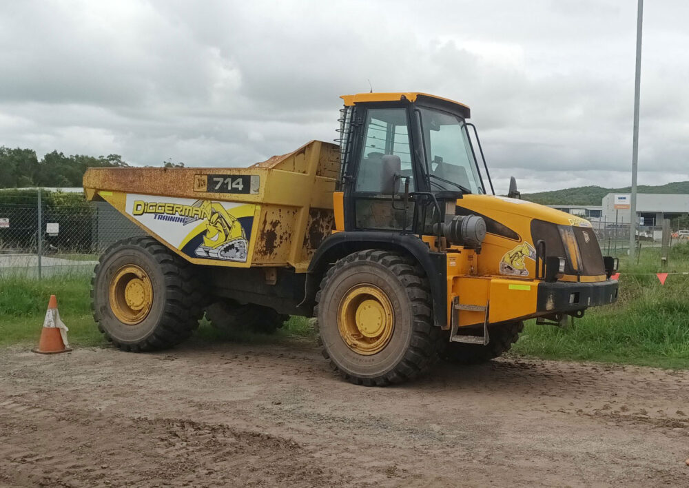 Dump Truck Licence Training Course Sunshine Coast - Diggerman Training